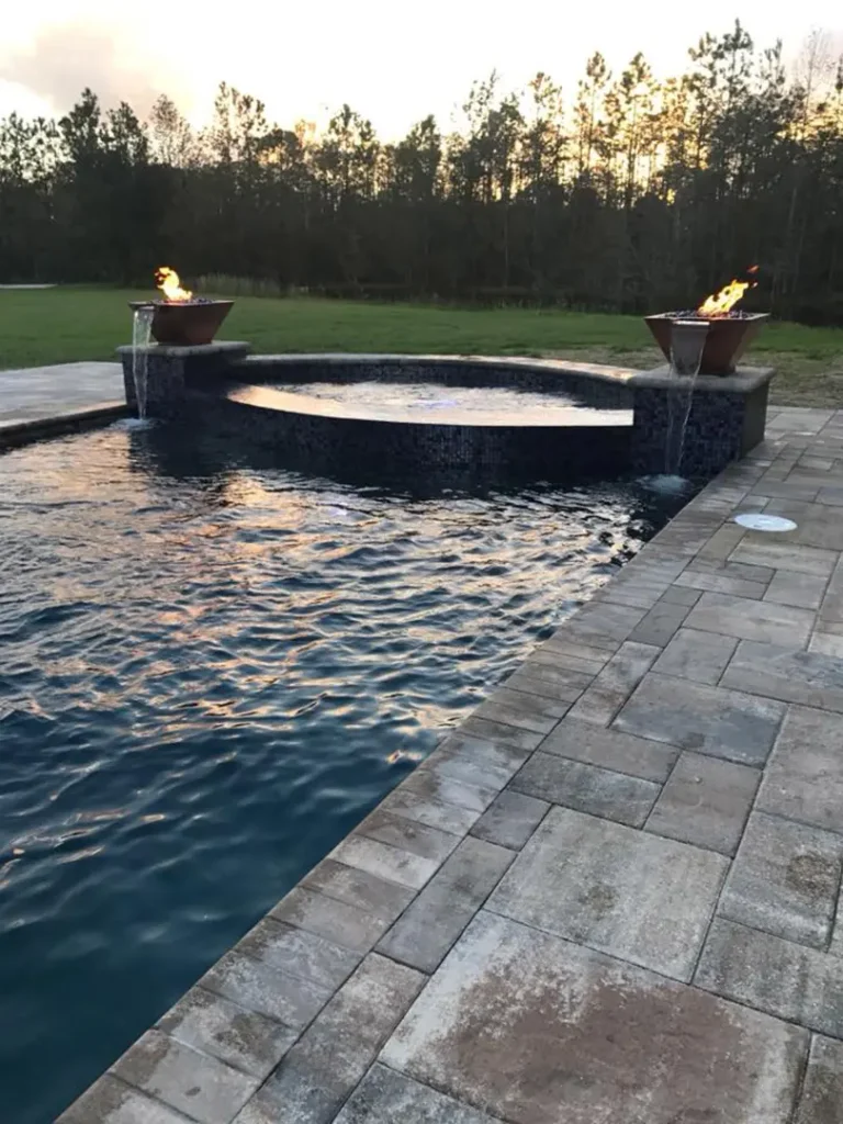 Servicios - MC Millan Pools